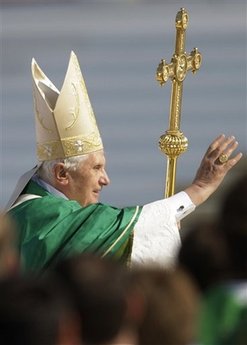 Interview with Pope Benedict: De-Christianized Europe. Church as a ...