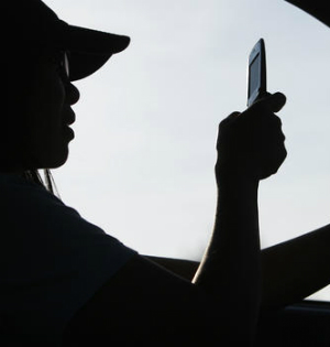 Distracted teenage drivers caught on camera in horrifying accidents ...