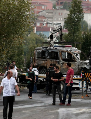 Terrorist attacks in Turkey kills 6 officers and closes down U.S ...