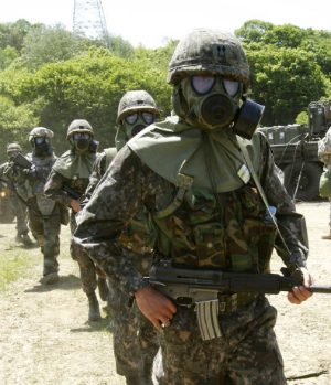 BIOWEAPON SCARE: CDC halts research in Army labs - Health & Wellness ...