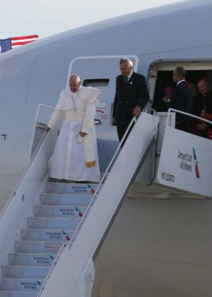 Pope Francis arrives in New York's JFK International Airport - U.S ...