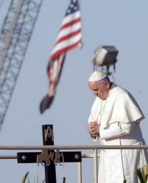 Pope Francis pleas for migrants at U.S.-Mexico border - Living Faith ...