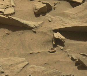 What's a spoon doing on Mars? Better yet, what are TWO spoons doing on ...