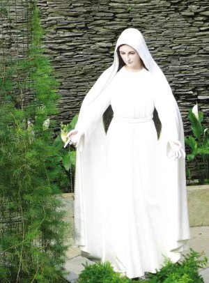 What does the Holy See have to say about the Lipa Marian apparitions ...